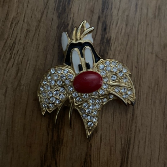 Warner Bros. | Jewelry | Sylvester The Cat Pin | Poshmark